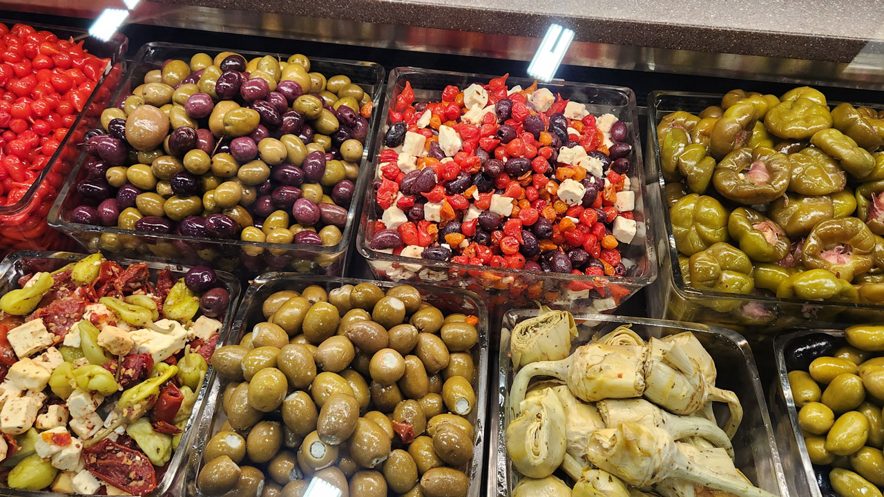 The Evolving Deli Bar - Deli Business